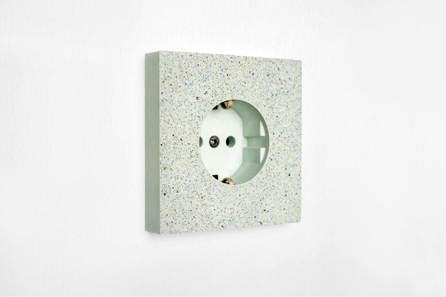 MojStan.net | Betonski prekidači i utičnice